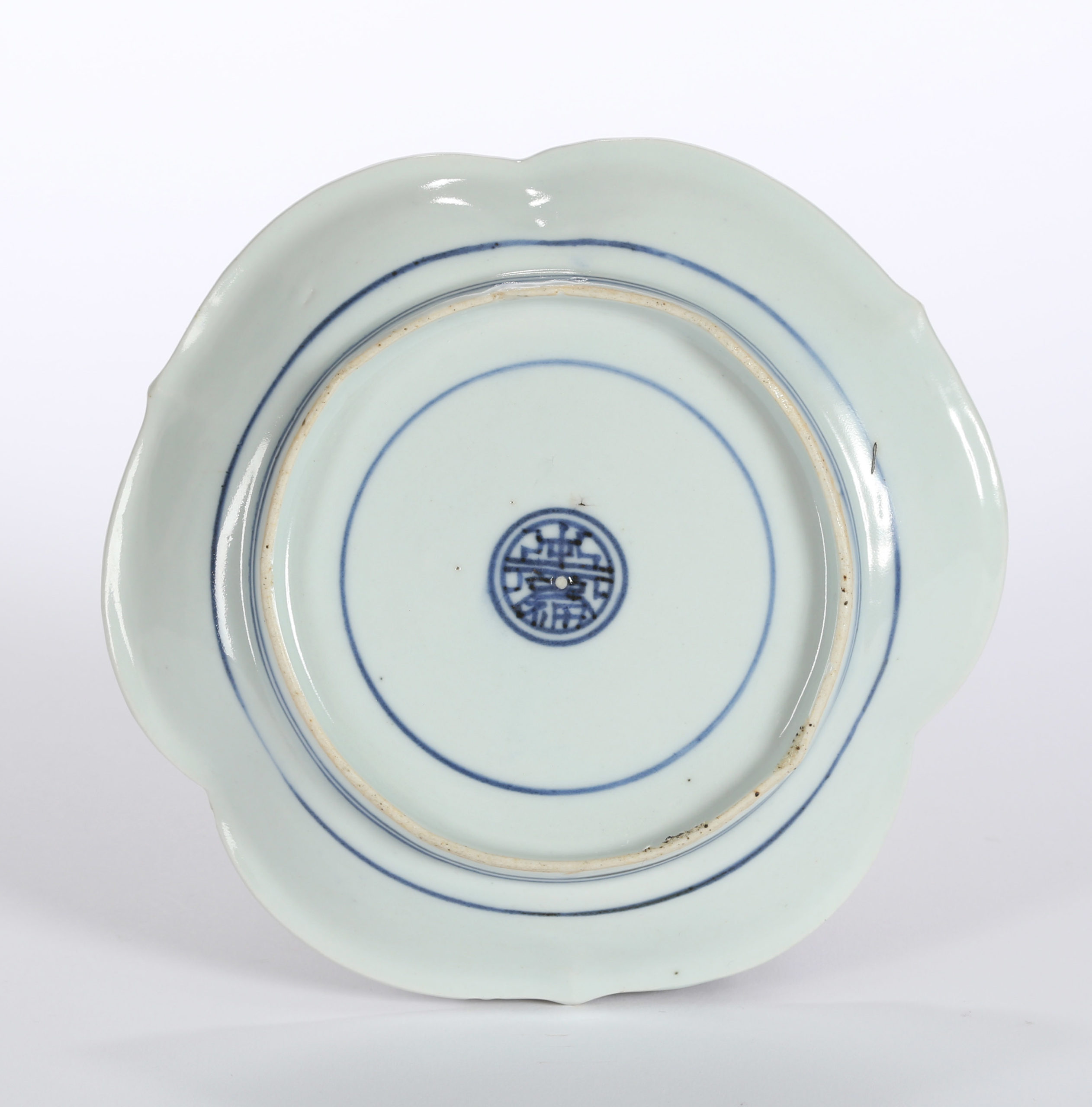 A SMALL JAPANESE TREFOIL DISH, ARITA | Rare Ceramics