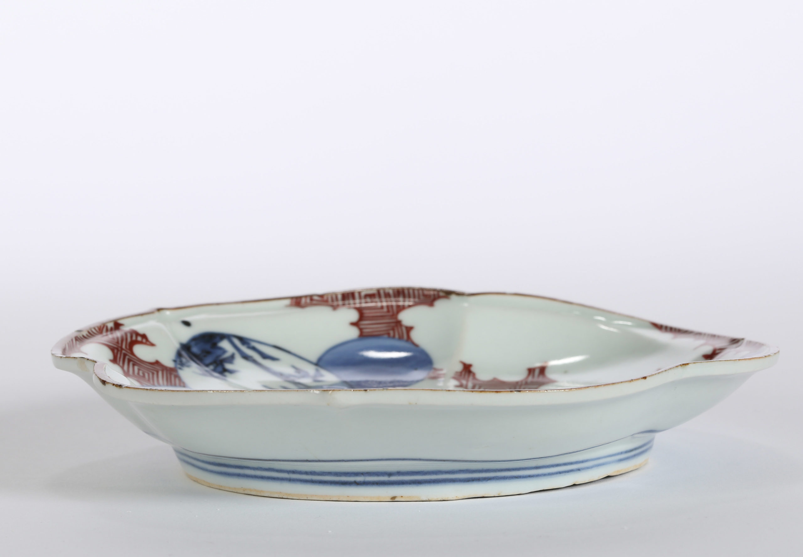 A SMALL JAPANESE TREFOIL DISH, ARITA | Rare Ceramics