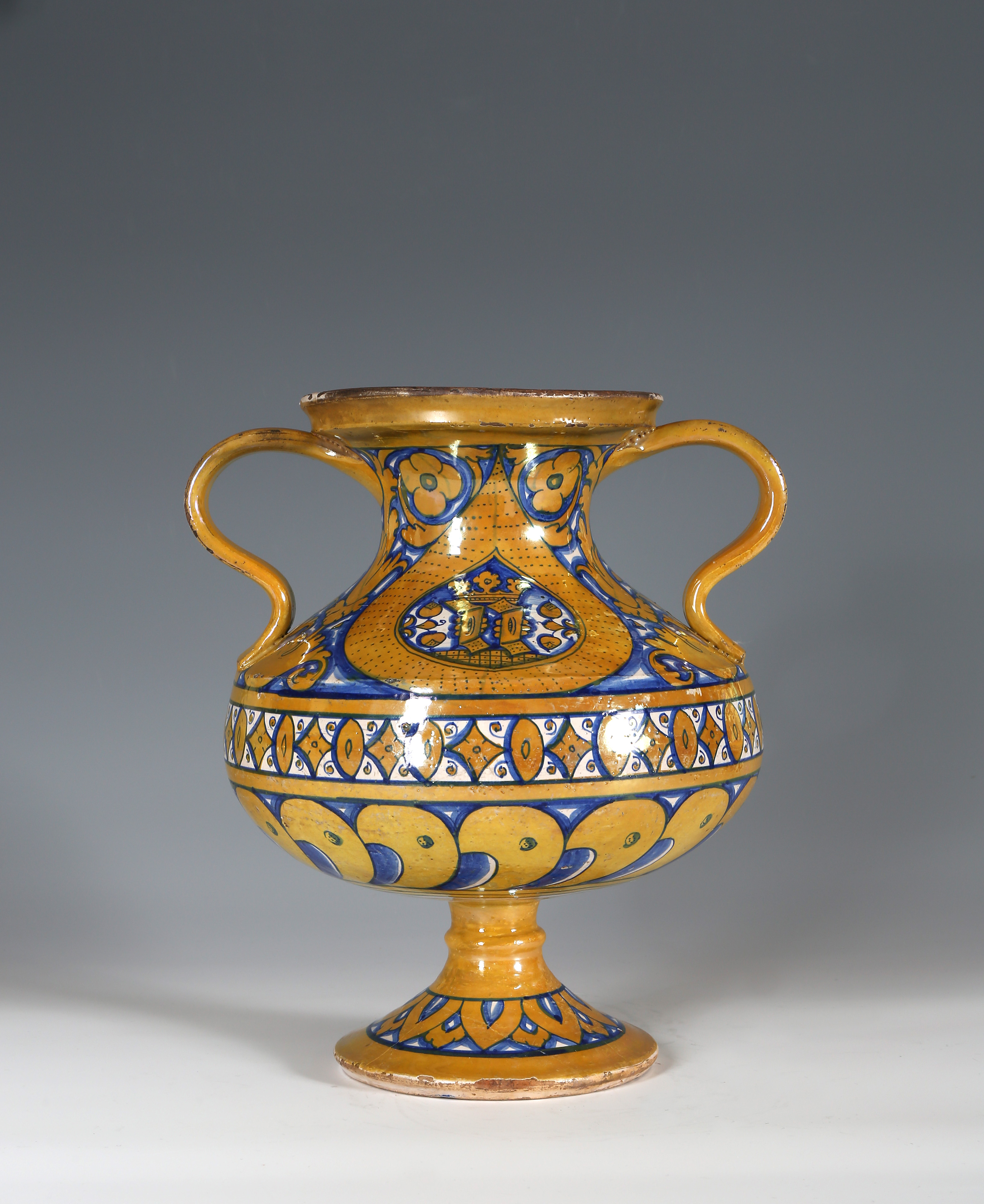 A DERUTA LUSTRED TWO-HANDLED VASE | Rare Ceramics