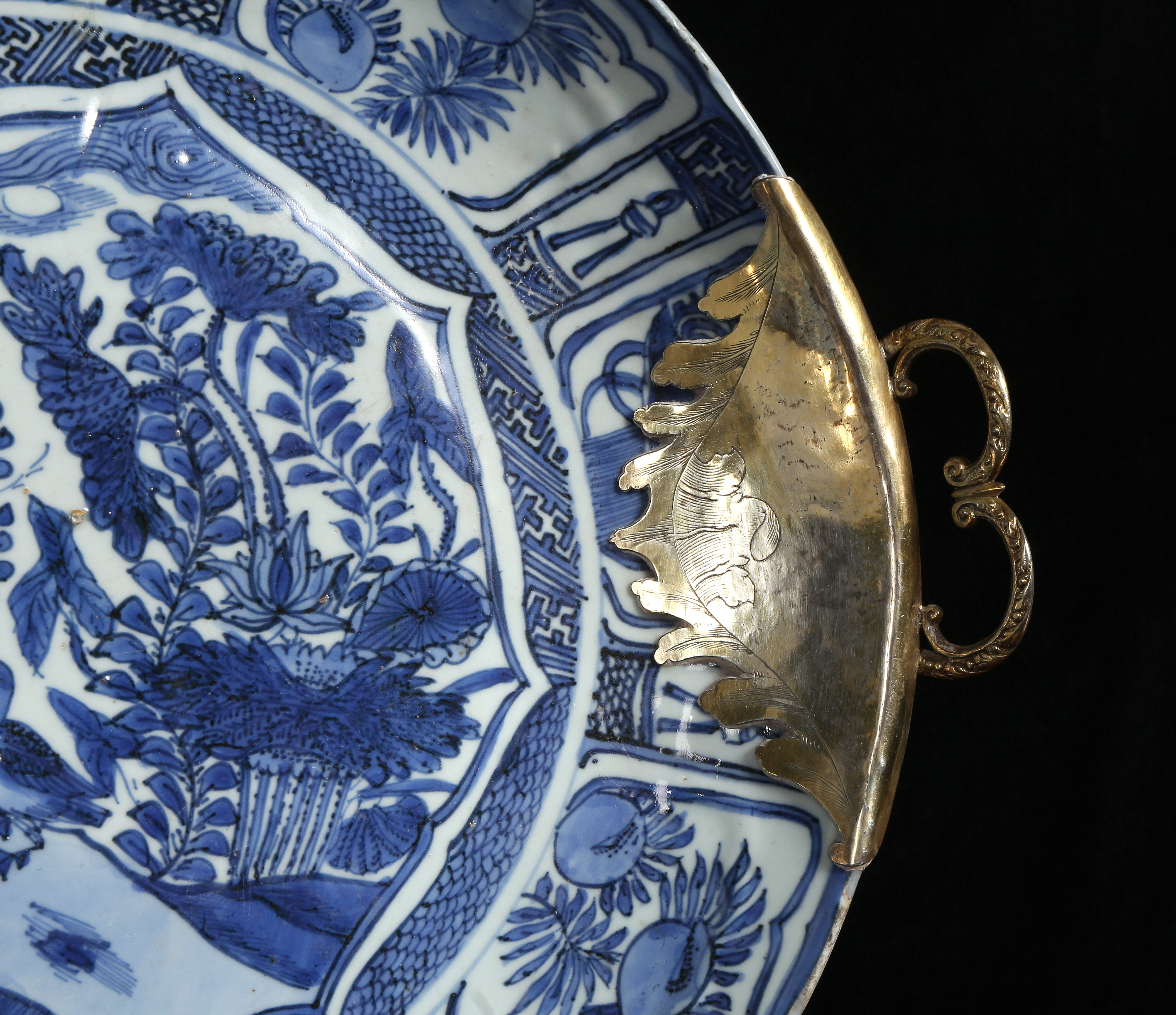 A LATE MING CHINESE KRAAK PORCELAIN DISH WITH SILVER–GILT MOUNTS | Rare ...
