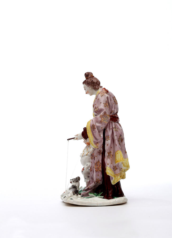 A Chelsea Chinoiserie group of a mother and child | Rare Ceramics